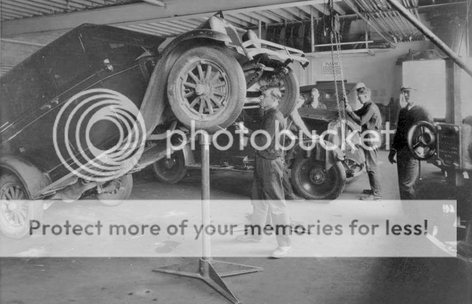 What does a typical 60's garage shop looks like? : r/cars